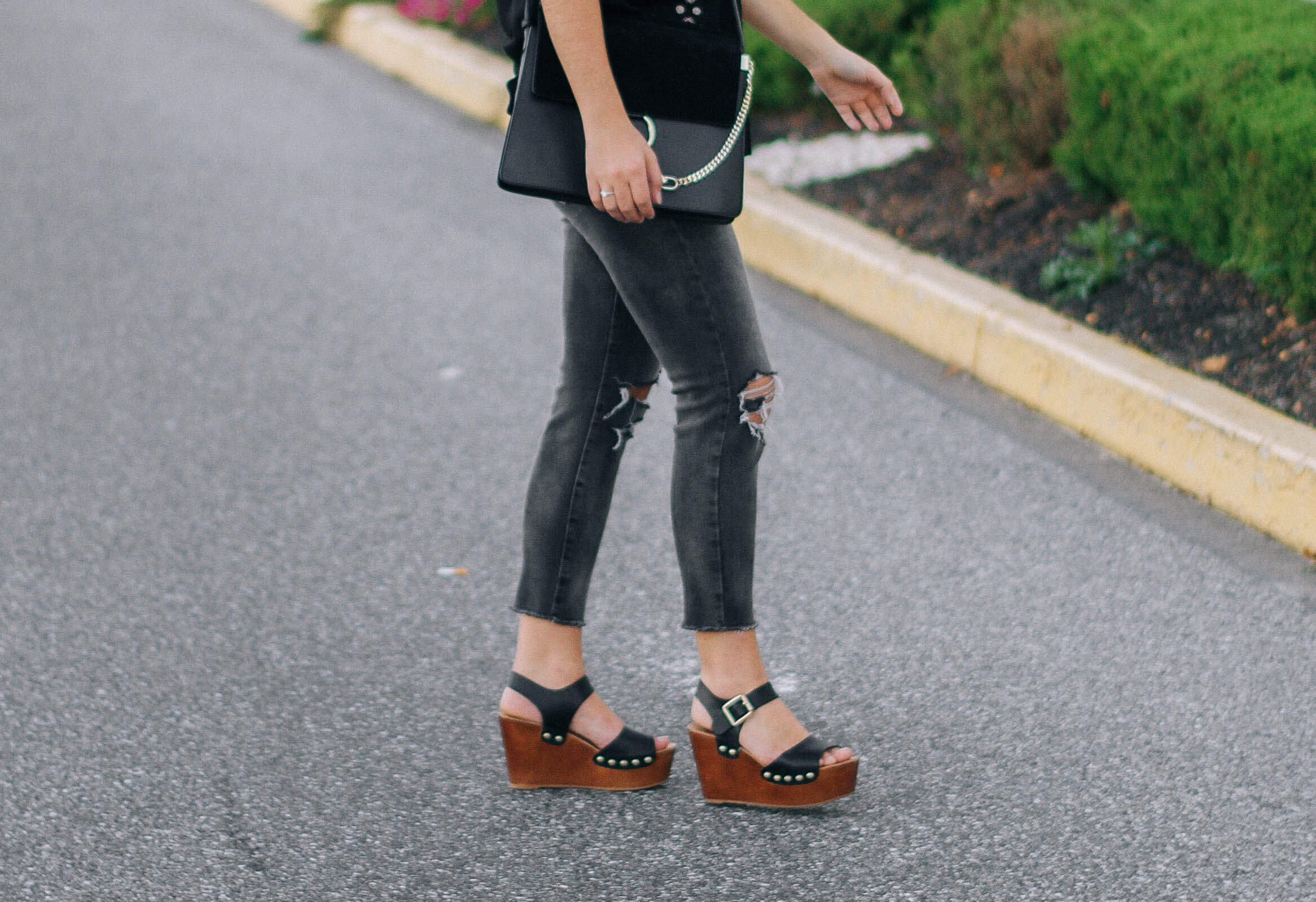 ripped-jeans-platforms-cropped | Sincerely Katerina